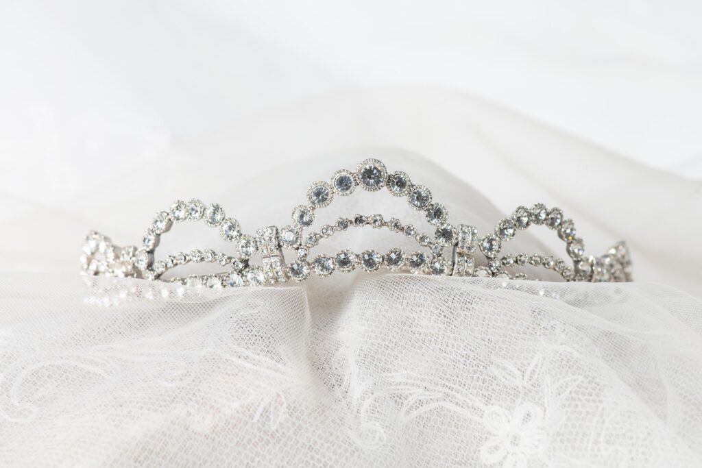 Tiara Grace • López-Linares